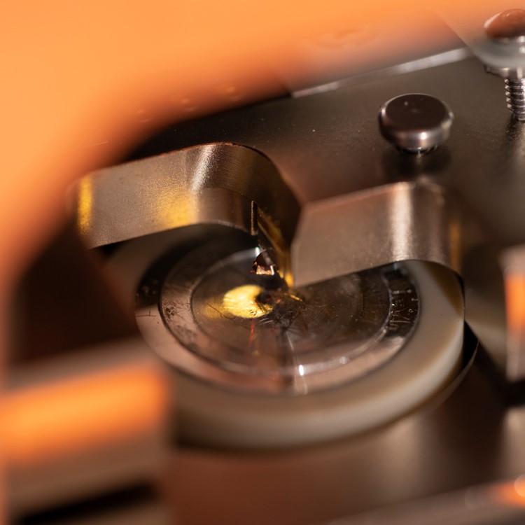 Equipment – Weckhuysen Research Group