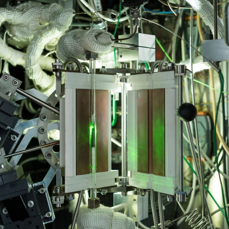 Equipment – Weckhuysen Research Group